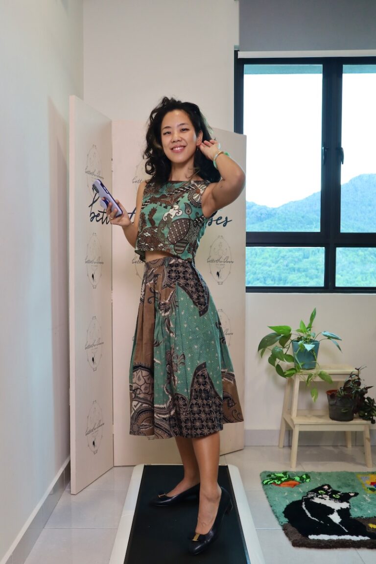 Bilbo Baggins | Box Pleated Skirt - betterthanblouses